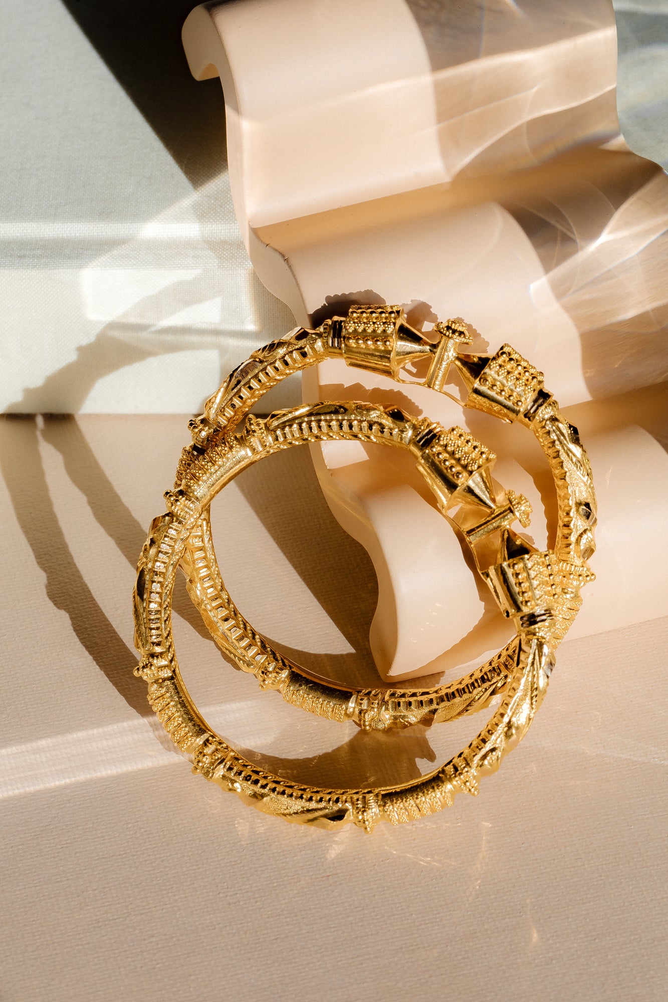 Bangles & Bracelets – HC Jewellers